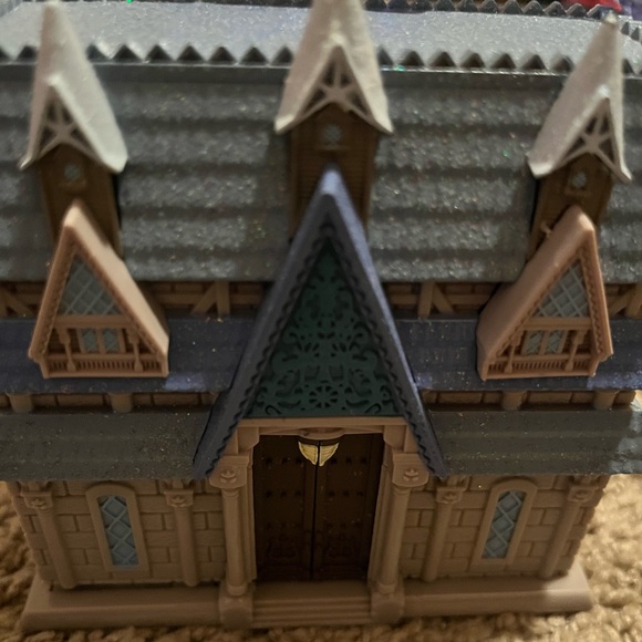 Disney | Toys | Frozen Castle | Poshmark